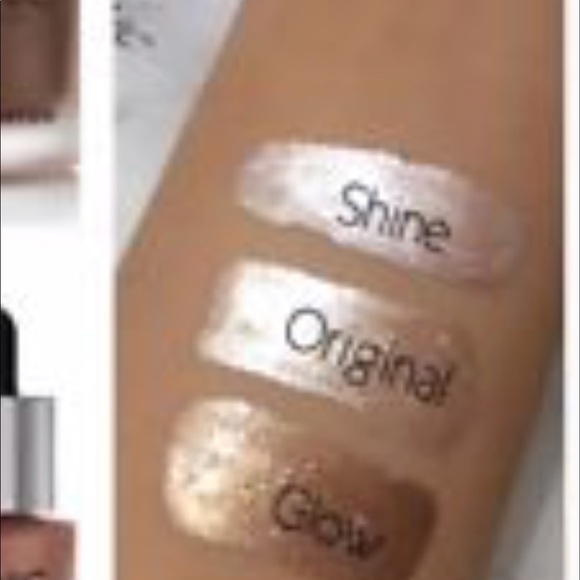 ICONIC London | Makeup | Iconic London Illuminator Highlighting Drops ...